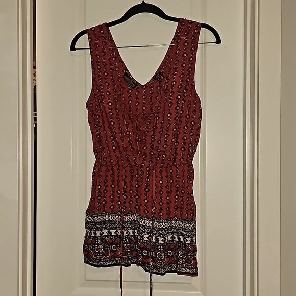 Angie | Tops | Angie Super Cute Tank Top W Pockets And Tie Detail Size ...